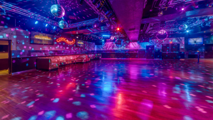 Big or Small School? How To Choose Your Venue For Prom! - My School Dance